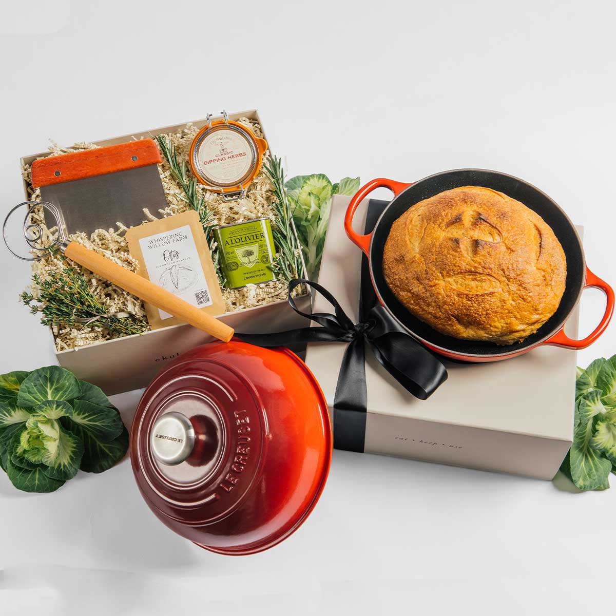 Le Creuset Bread Oven Bread Baking Kit EkuBOX le-creuset-bread-oven-bread-baking-kit-ekubox
